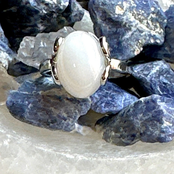 Alquimia | Jewelry | White Jade Silver Gem Ring Victorian Style ...